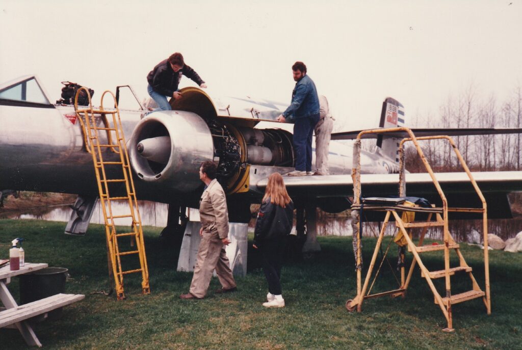 Avro Canada CF-100 Canuck Mk 3 - Canadian Museum of Flight